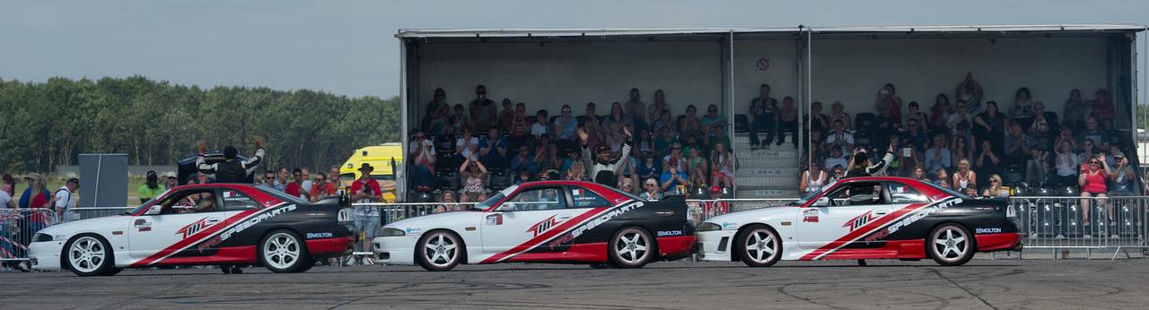 Choreographed car stunt show EXPERTS - Streets United